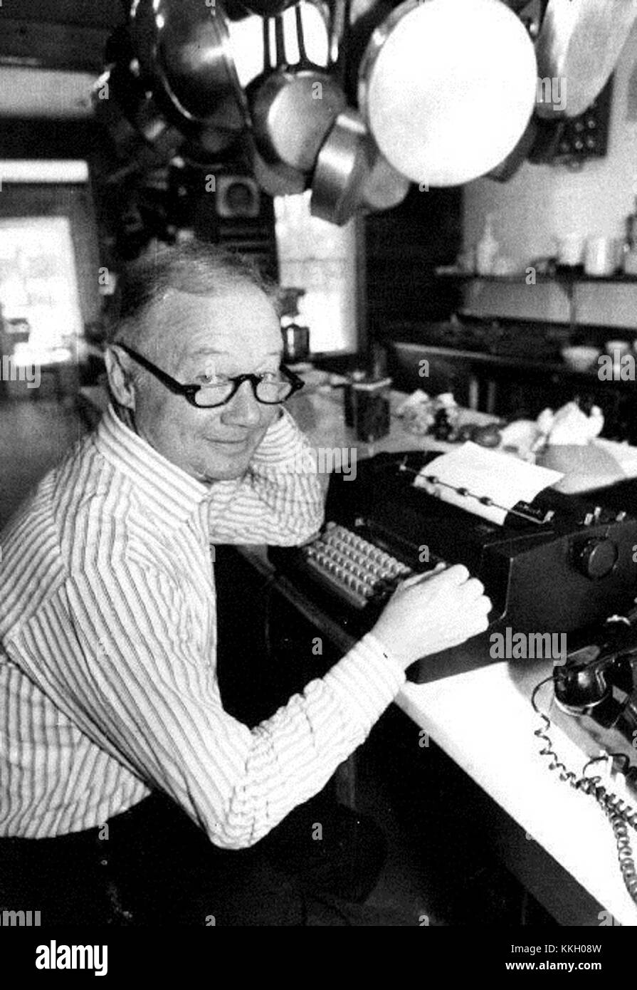 Craig Claiborne 1981 Stock Photo - Alamy