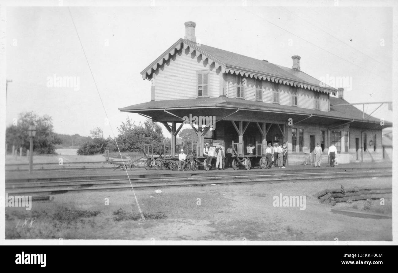 A historical photograph of Tremont Station in West Wareham ...