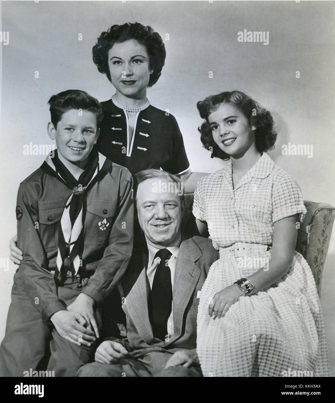 Family portrait 1950s hi-res stock photography and images - Alamy