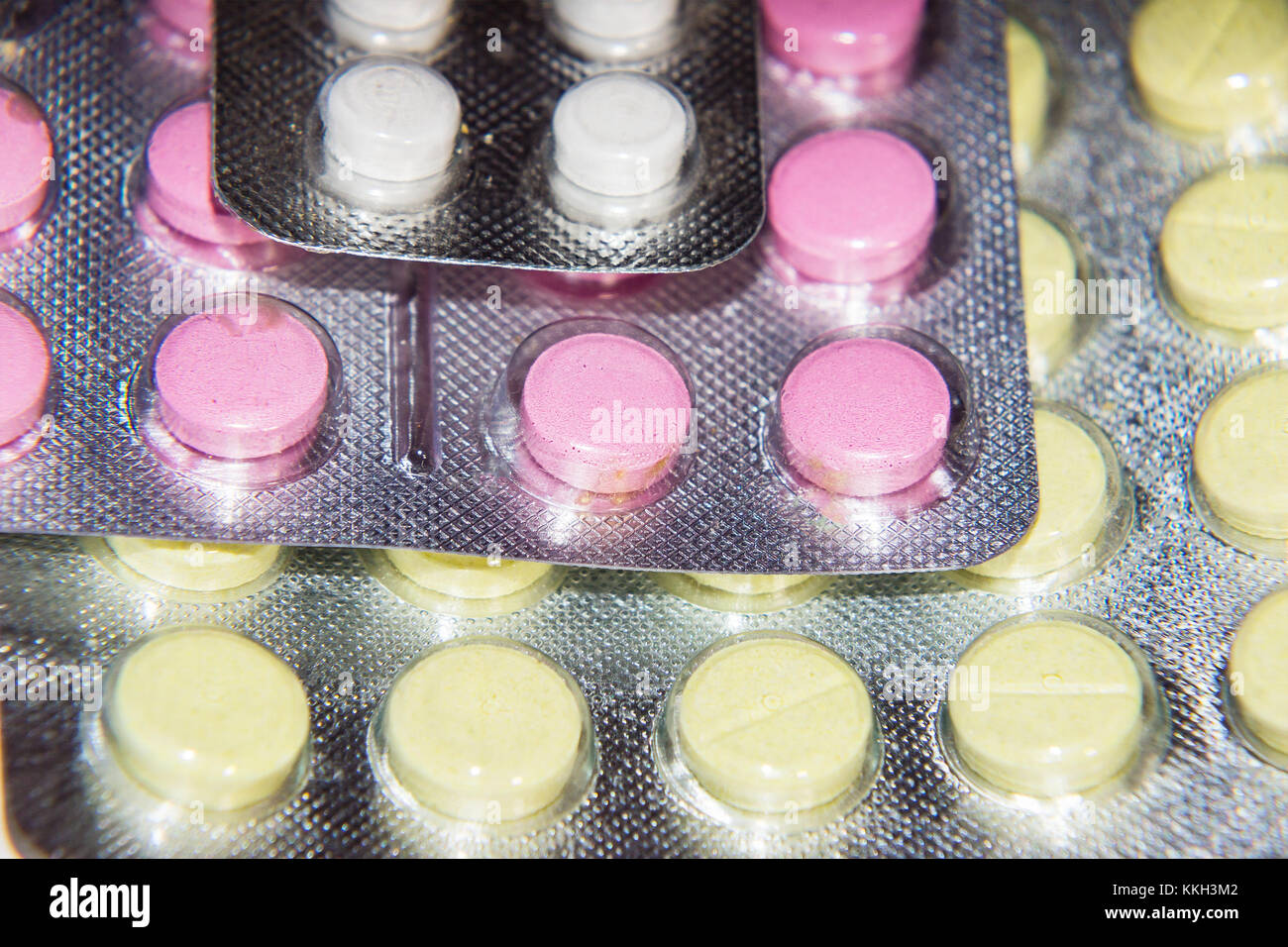 Paracetamol supply hi-res stock photography and images - Alamy