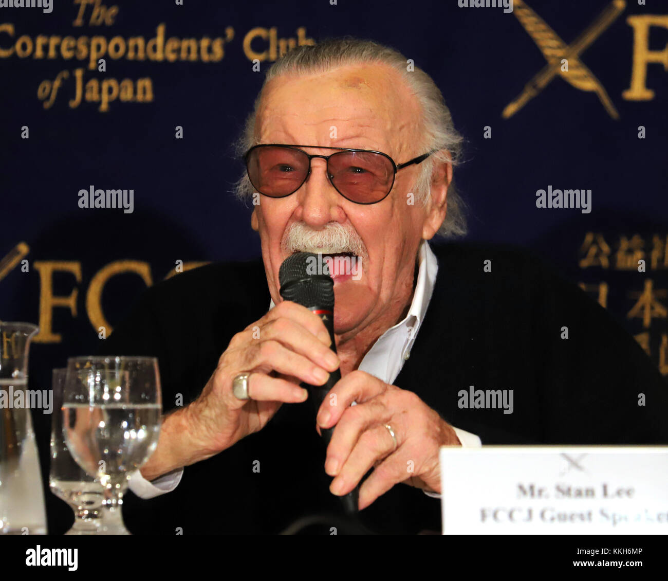 Tokyo, Japan. 30th Nov, 2017. American comic legend and Marvel's ...