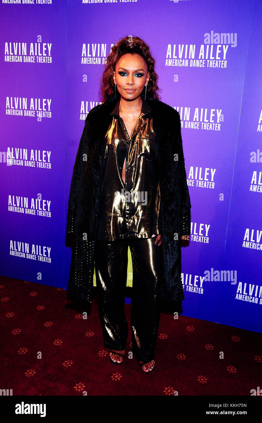 Debra l lee alvin ailey hi-res stock photography and images - Alamy