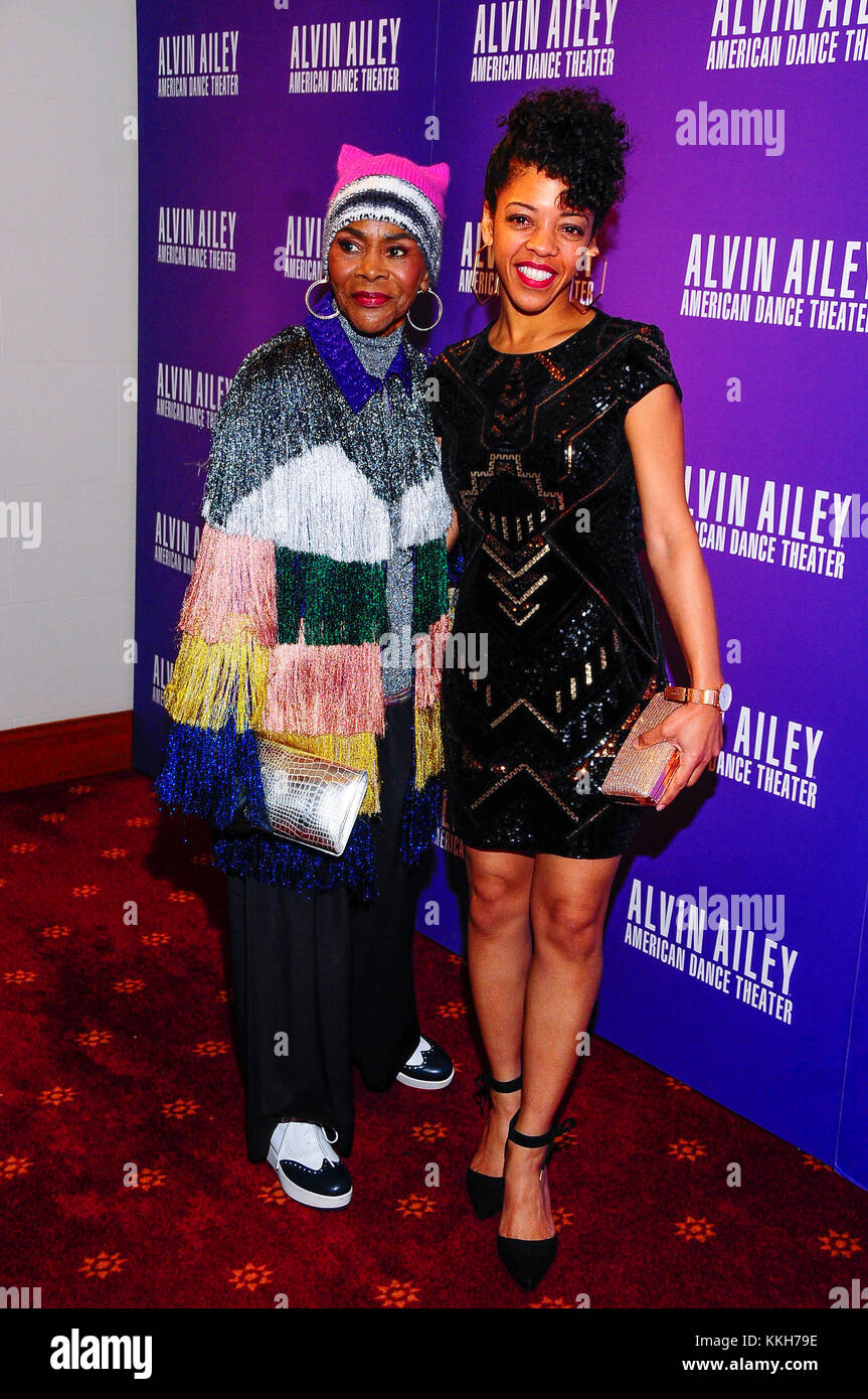 Renee raymond hi-res stock photography and images - Alamy