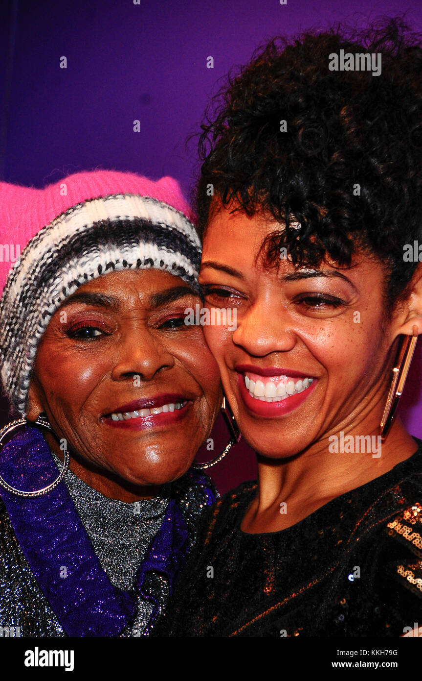 Renee raymond hi-res stock photography and images - Alamy