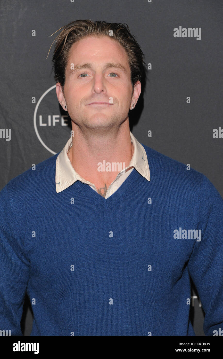 New York, USA. 30th Nov, 2017. Actor Cameron Douglas attends the ...