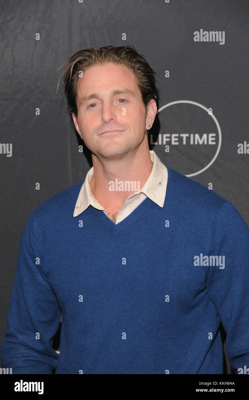 New York, USA. 30th Nov, 2017. Actor Cameron Douglas attends the ...