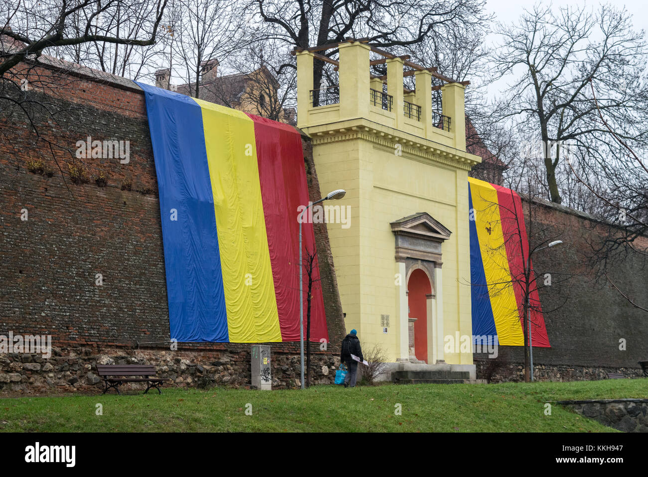 Romania national flags hi-res stock photography and images - Alamy