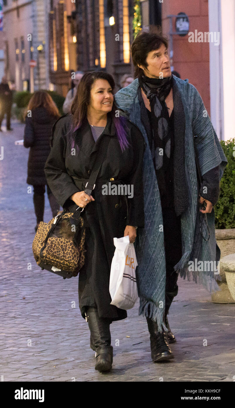 Ronn moss and wife hi-res stock photography and images - Alamy