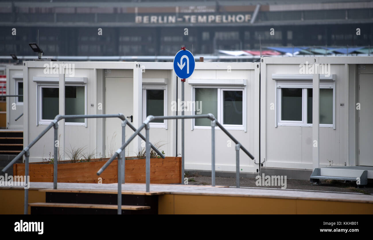 Berlin Germany Container Village Refugees Stock Photos & Berlin Germany ...
