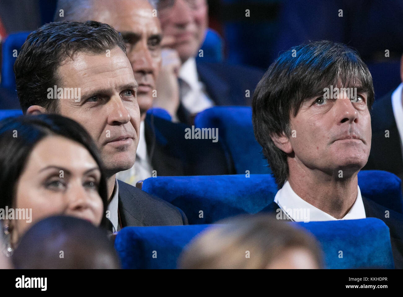 Oliver Bierhoff (Germany/Manager Nationalmannschaft)/l. und Bundescoach ...