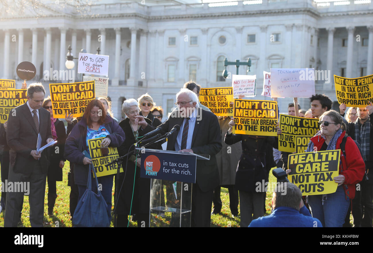 Washington, United States. 29th Nov, 2017. U.S. Senator Bernie Sanders ...