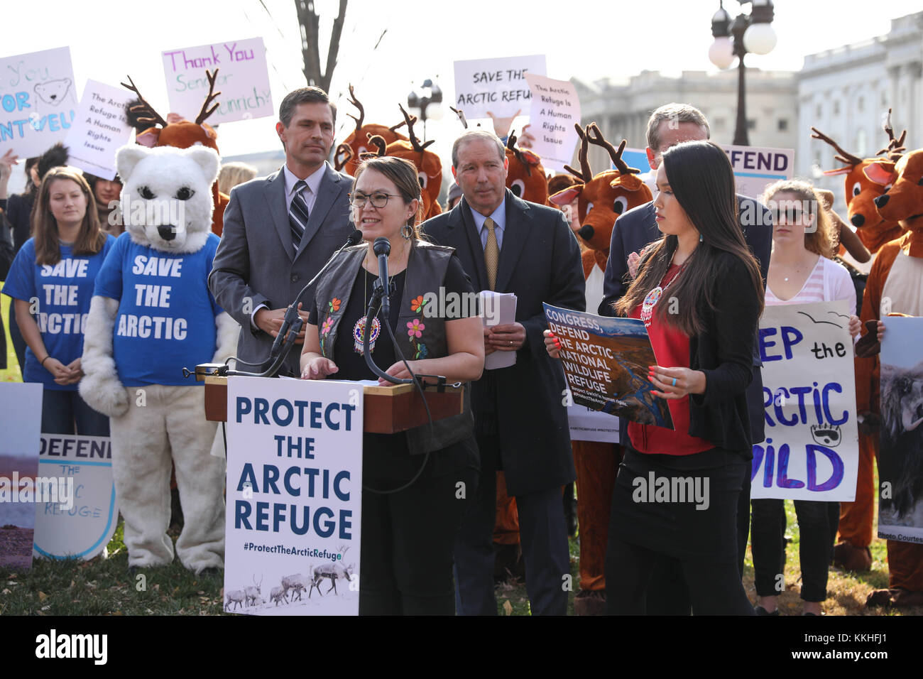 Tribal council native american hi-res stock photography and images - Alamy