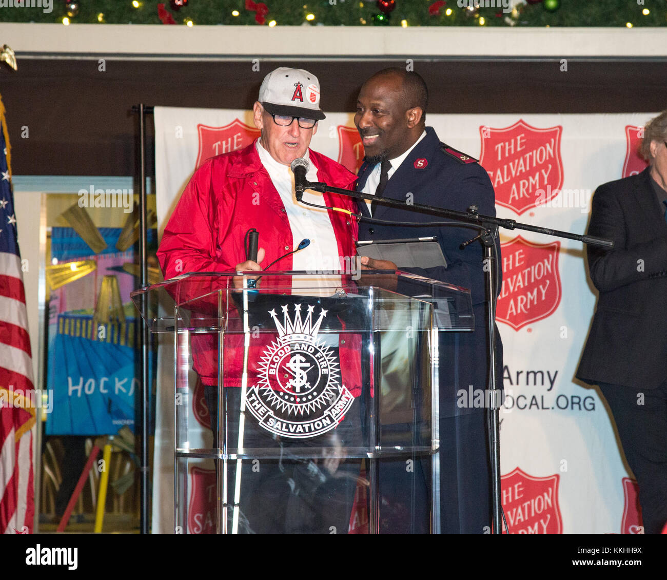 Los Angeles, California, USA. 30th Nov, 2017. Mark Pritchard receives ...