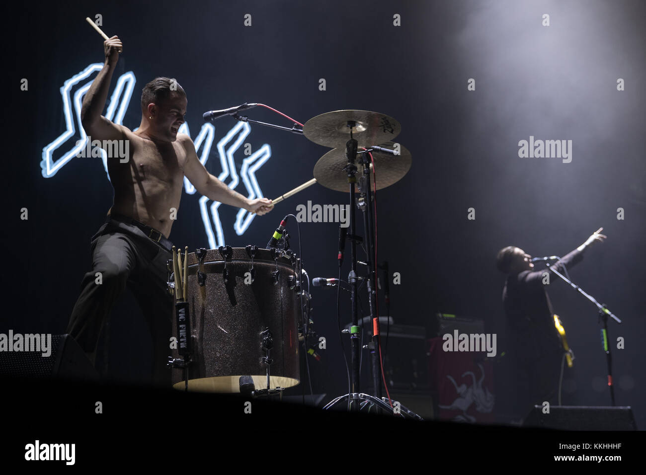 English indie pop duo hi-res stock photography and images - Alamy