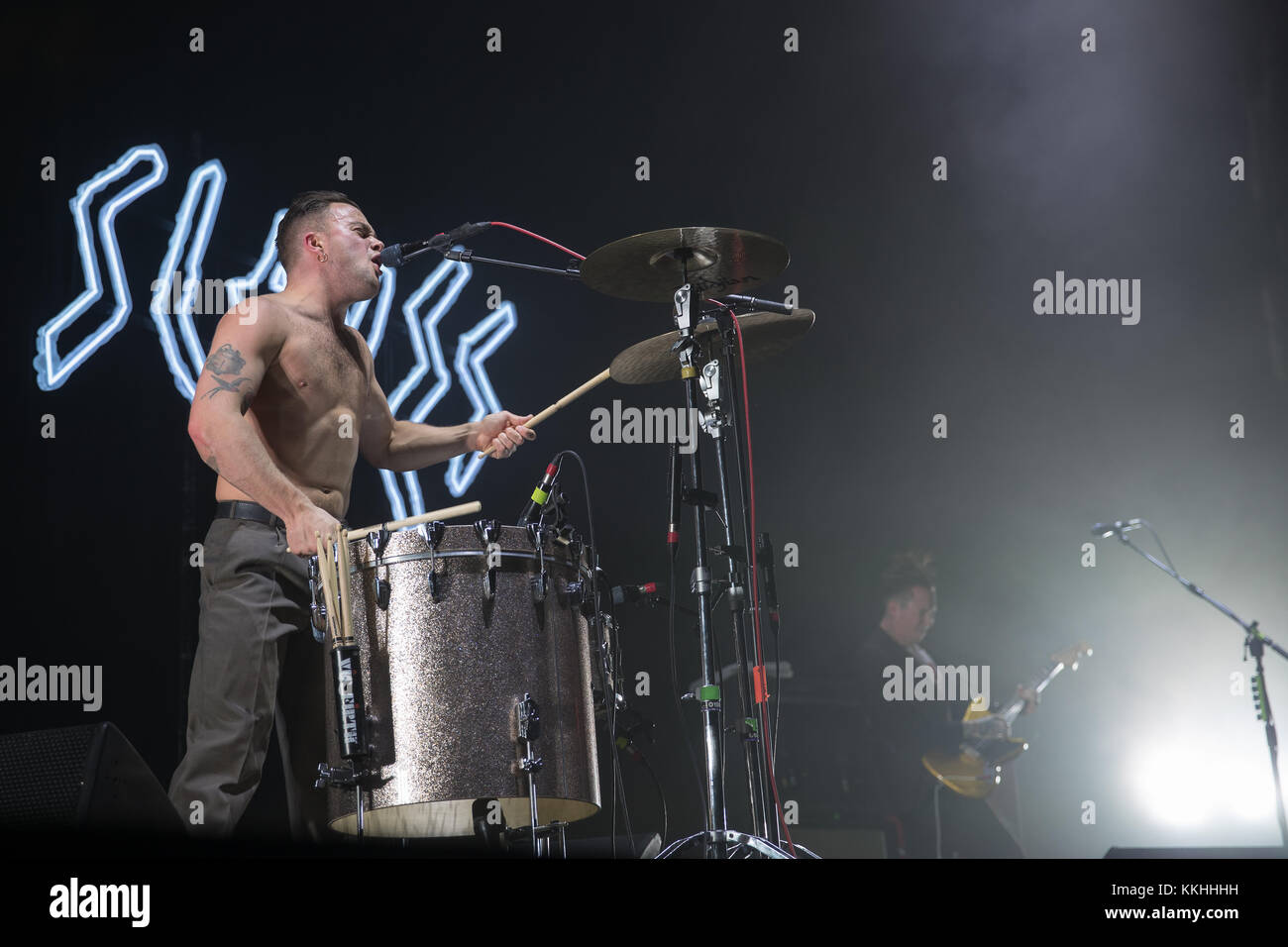 Laurie london uk pop singer hi-res stock photography and images - Alamy