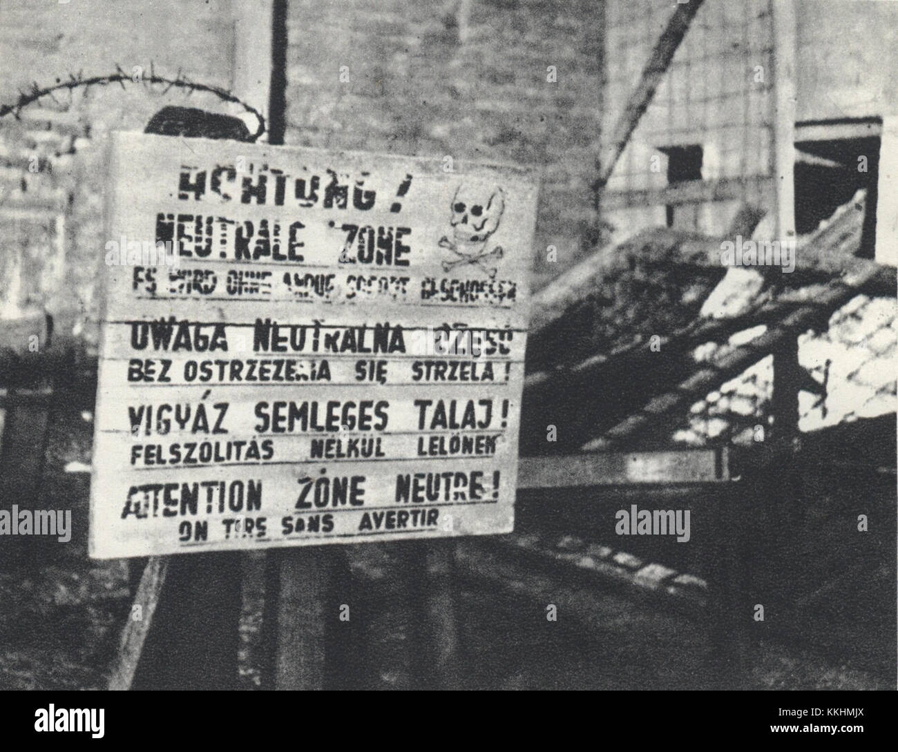 The KL Warschau multilingual warning sign refers to one of the signs ...