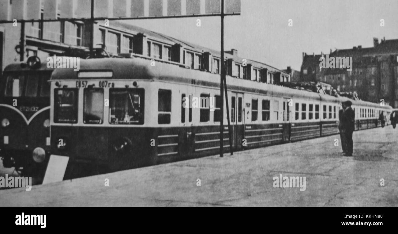 The image labeled SONY DSC EN57-007, taken in 1962, captures a ...