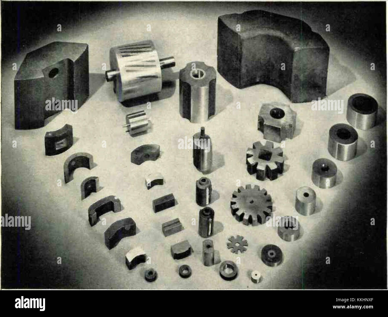 This Alnico magnet assortment features a variety of Alnico magnets ...