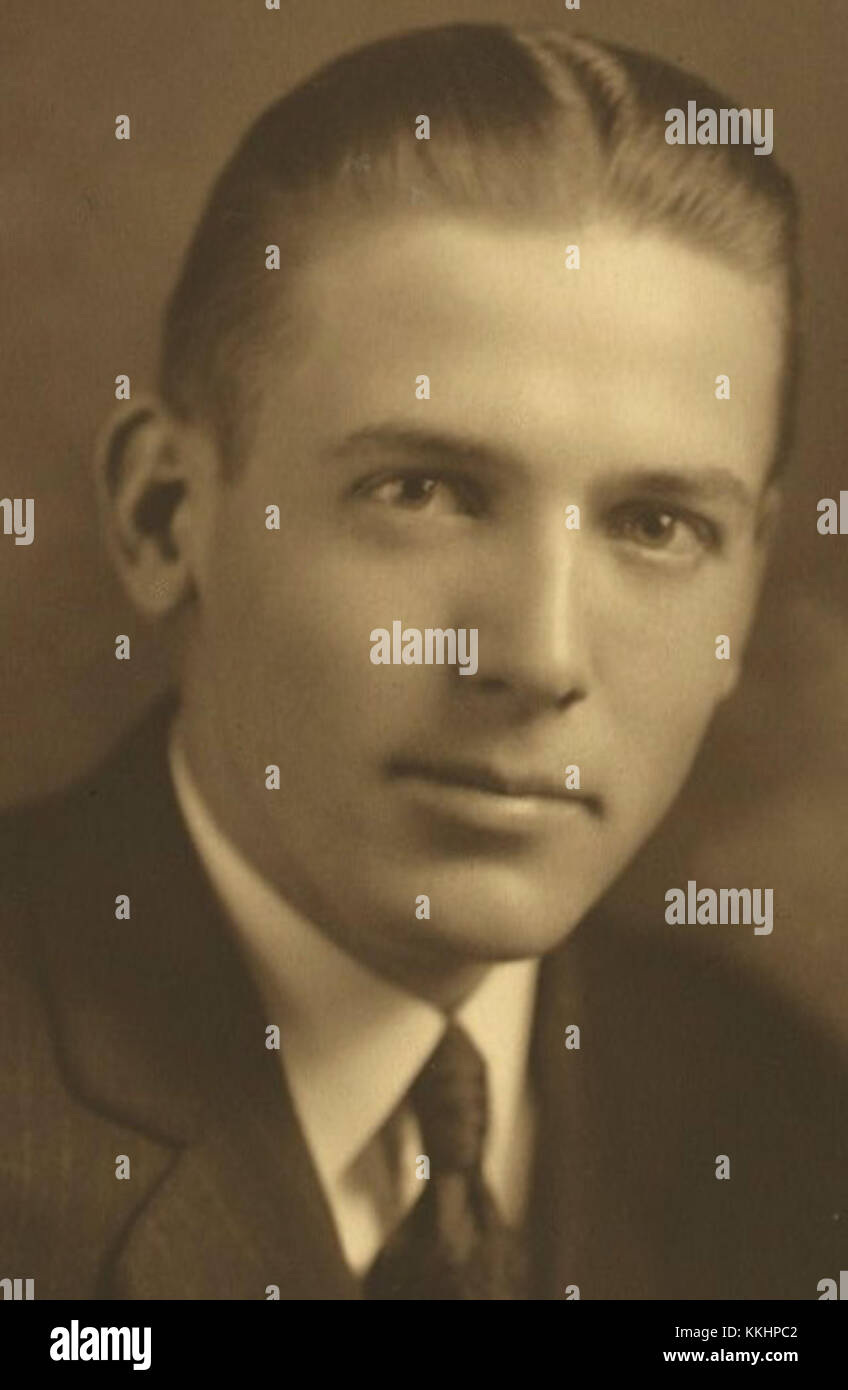 Robert Shayne was an American actor in the 1930s, known for his roles ...