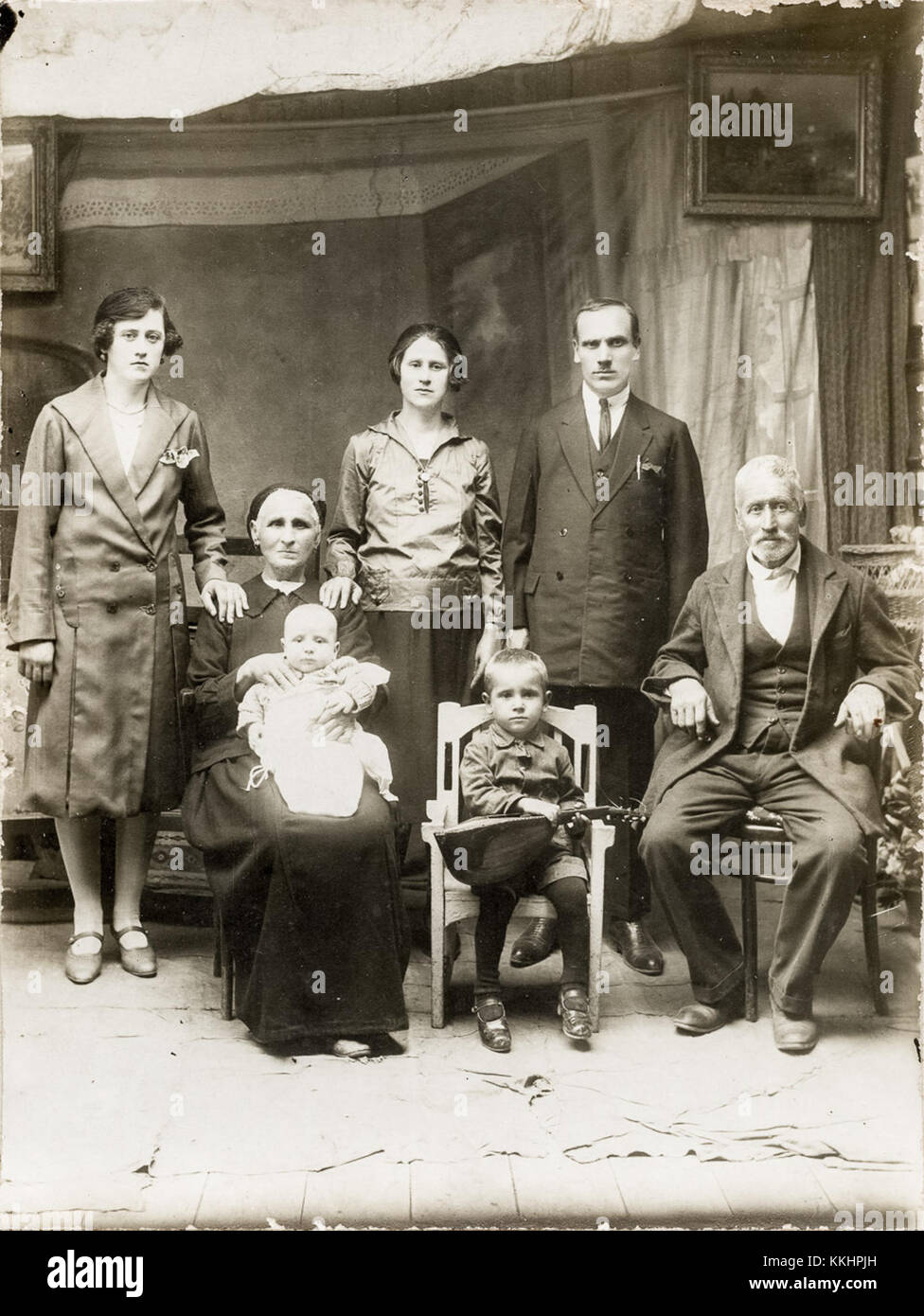 The image titled 'Familie Aa038 000 (14641252317)' depicts a family ...