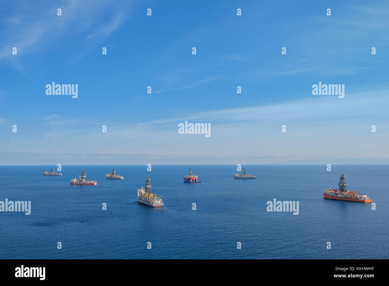ship and drilling platform , offshore drill ships, ocean aerial Stock ...