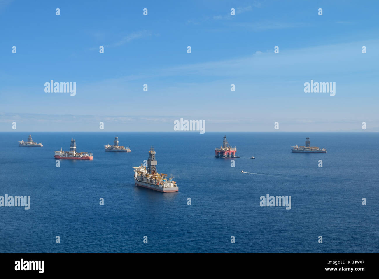 drilling ships and drill rigs / oil and gas platform offshore Stock ...