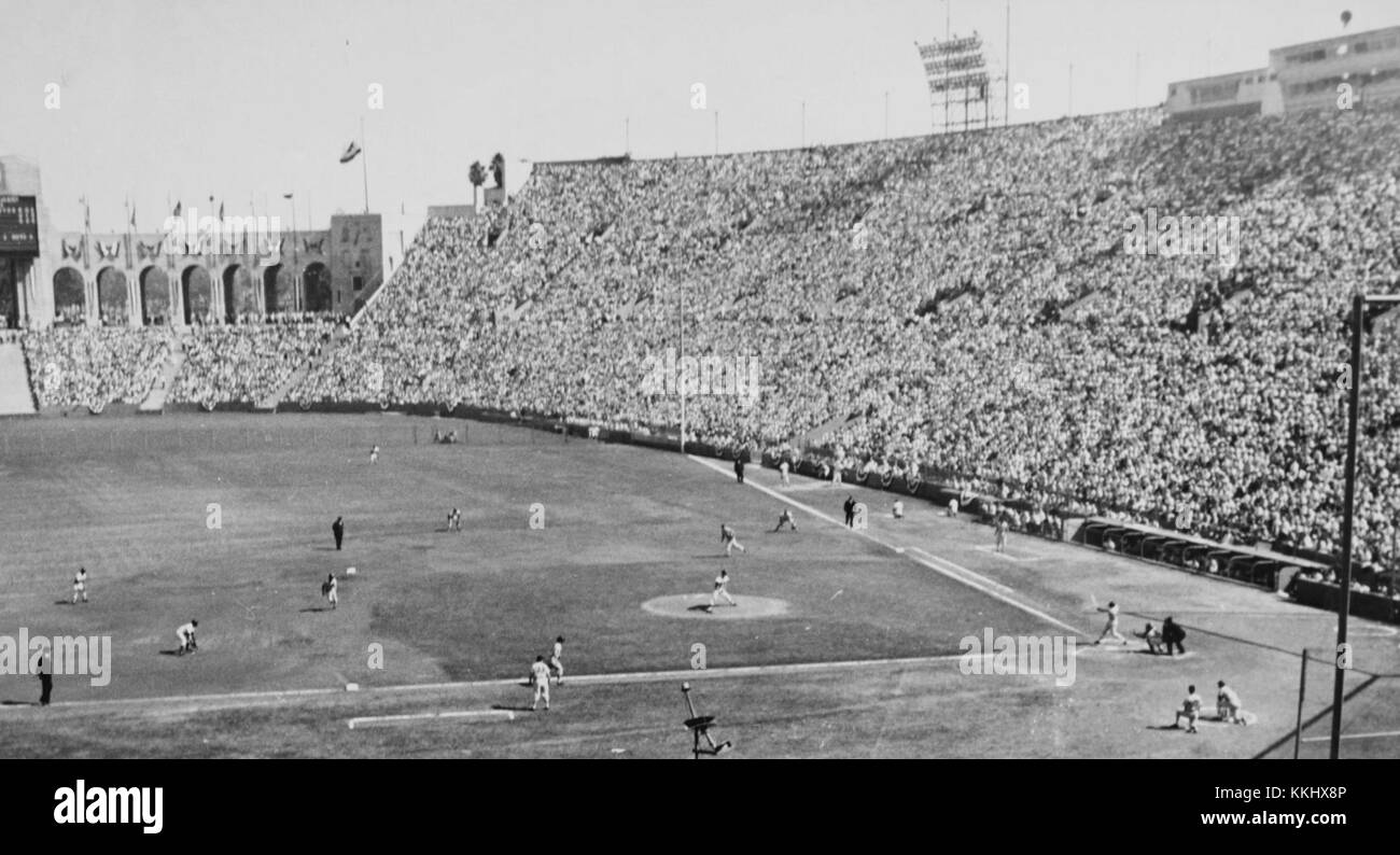 The 1959 World Series, played at the Los Angeles Memorial Coliseum, was ...