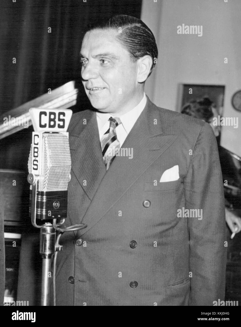 Broadcasting stars Black and White Stock Photos & Images - Alamy