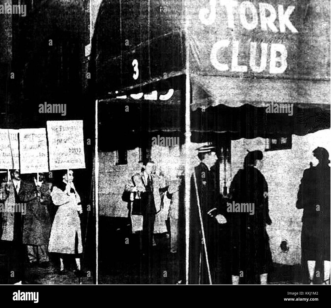 Protest in the city Black and White Stock Photos & Images - Alamy