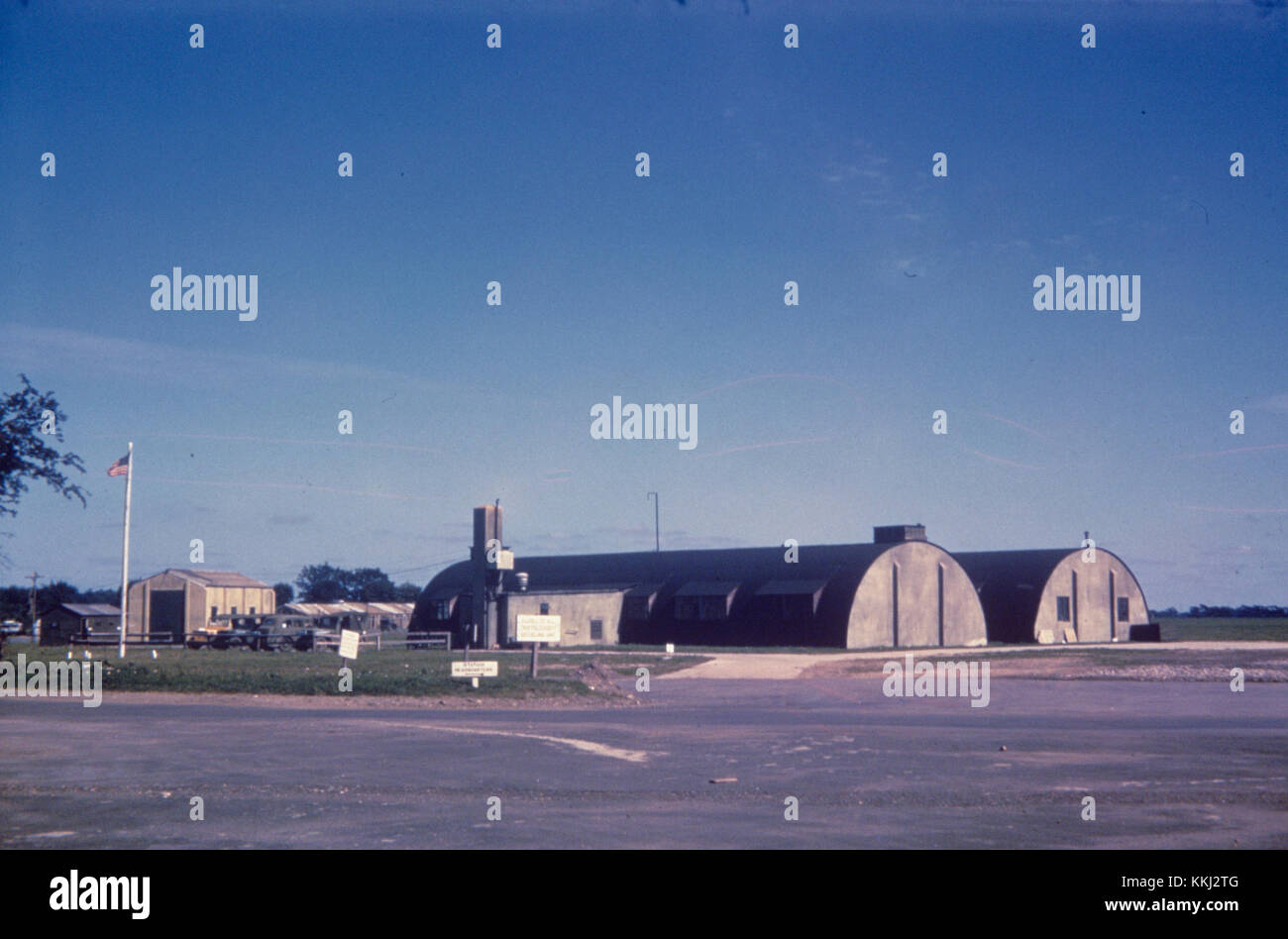 Raf buildings hi-res stock photography and images - Alamy