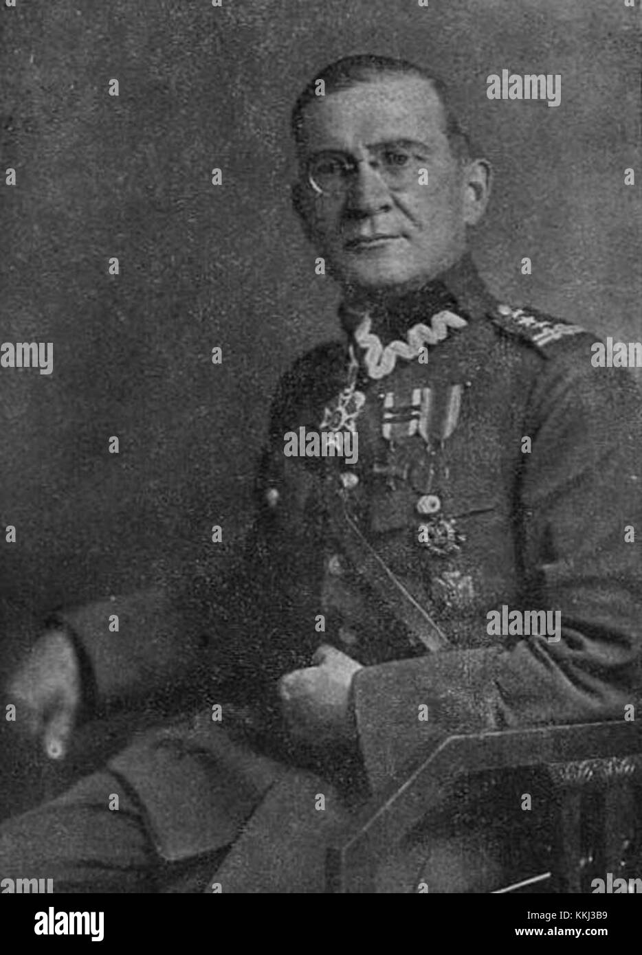 Leonard Tucker High Resolution Stock Photography and Images - Alamy