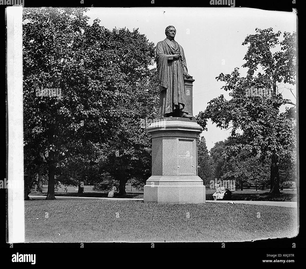 Bronze bust statue portrait Black and White Stock Photos & Images - Alamy