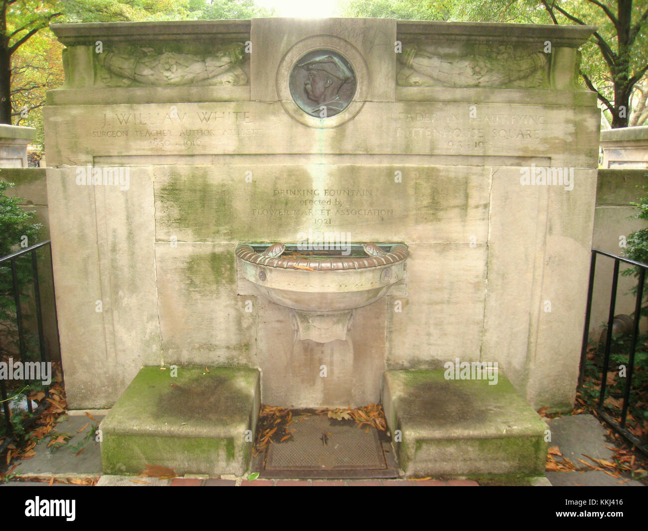 Rittenhouse square philadelphia autumn hi-res stock photography and ...