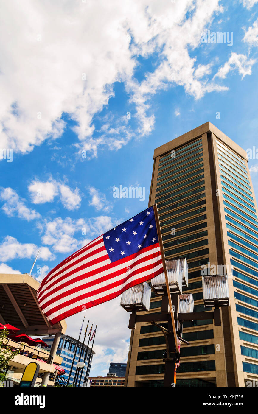 Bank of america center baltimore hi-res stock photography and images ...