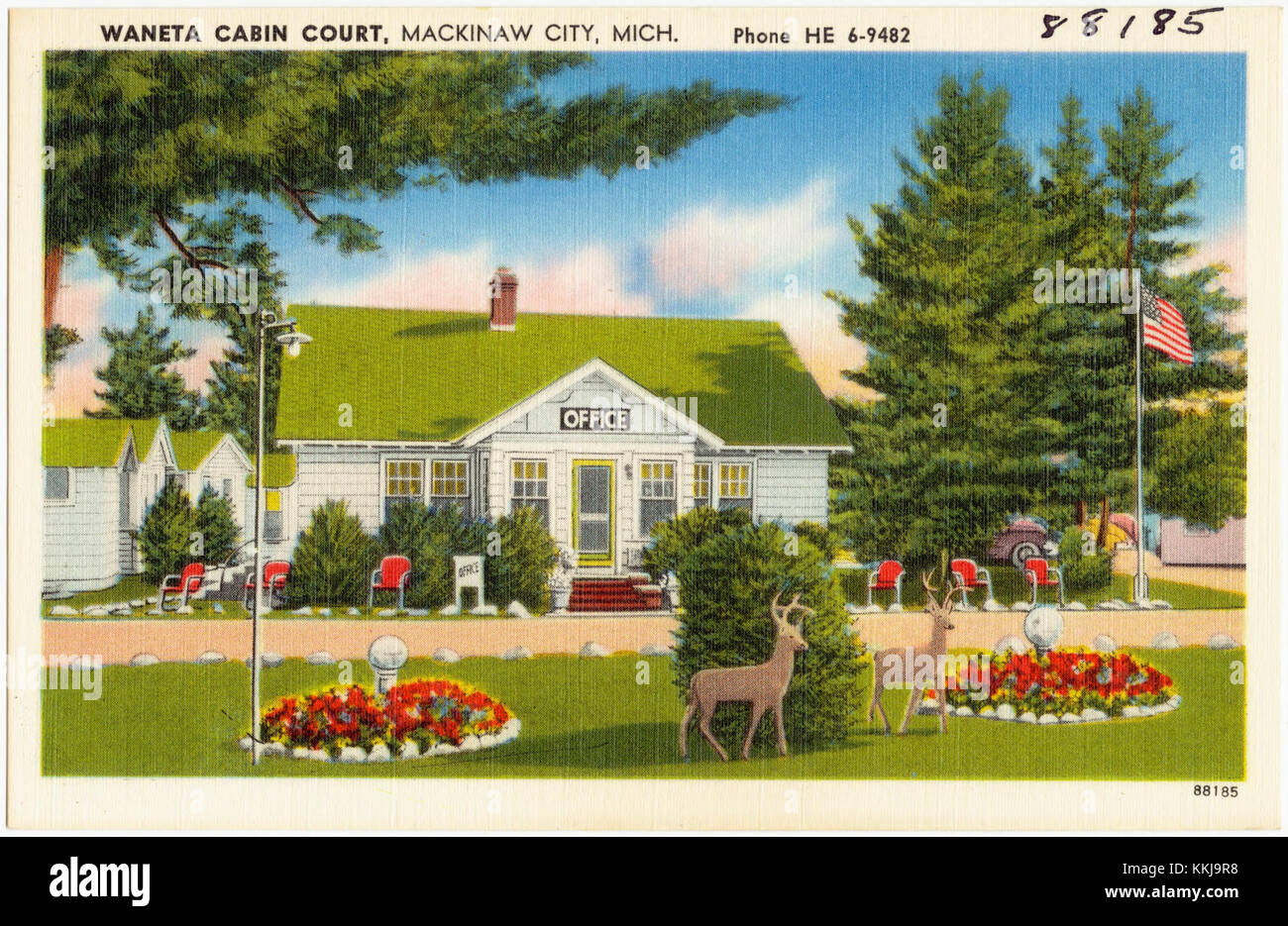 Waneta Cabin Court, Mackinaw City, Mich (88185 Stock Photo - Alamy