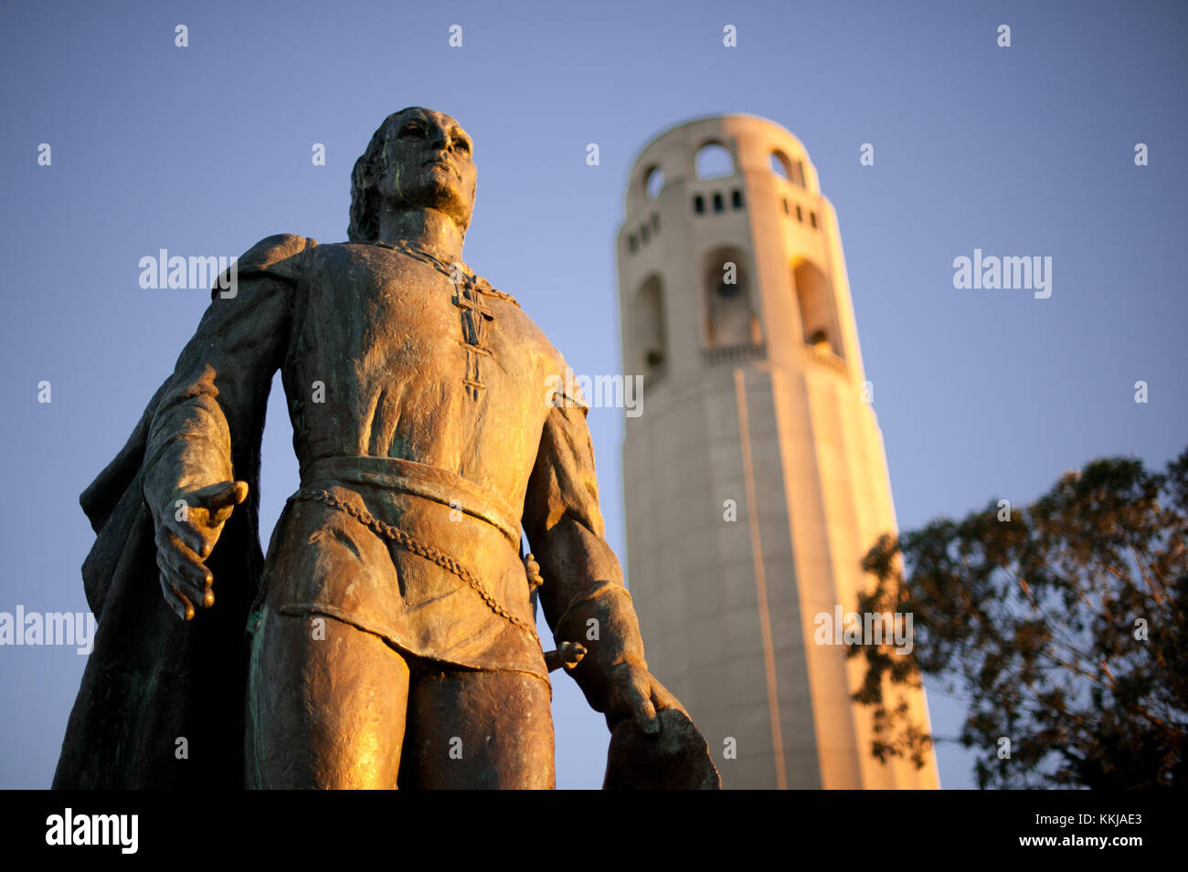 The Coit Memorial Tower is a historic landmark in San Francisco ...