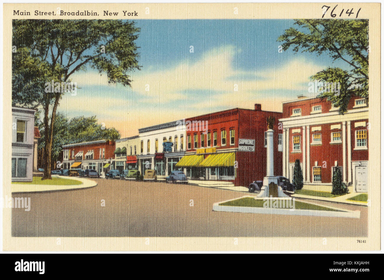 Main street in a suburban town hi-res stock photography and images - Alamy