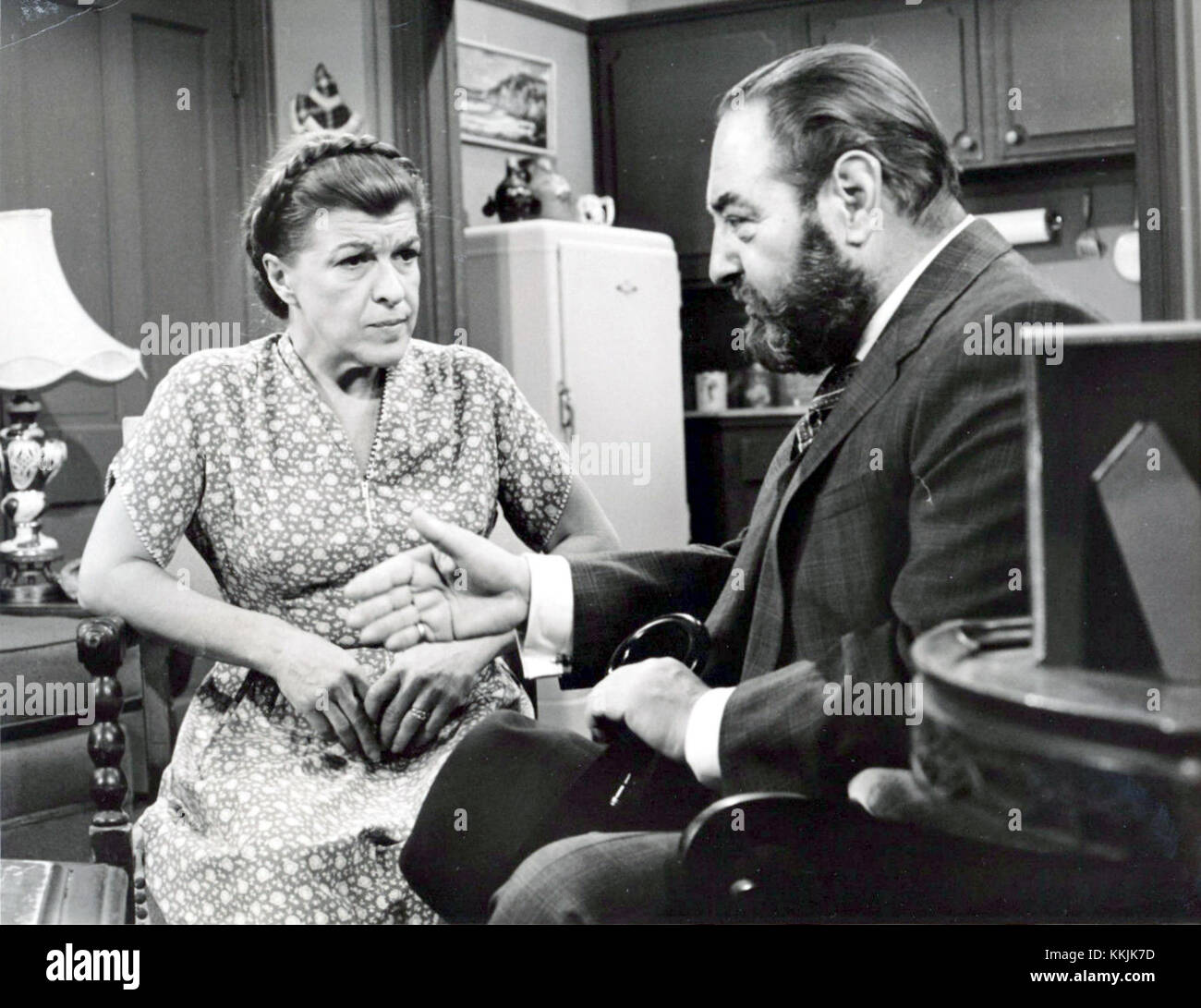 Sebastian Cabot and Nancy Walker starred in the 1970 CBS TV show ...