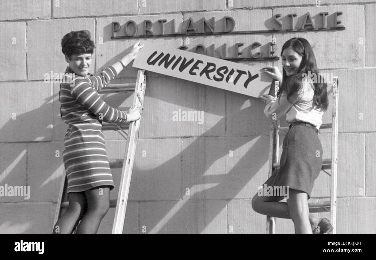 1960s college campus protests hi-res stock photography and images - Alamy