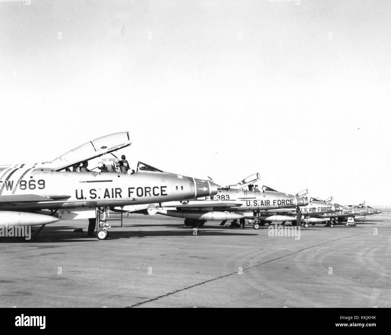 353d TFS F-100 Flightline Stock Photo - Alamy