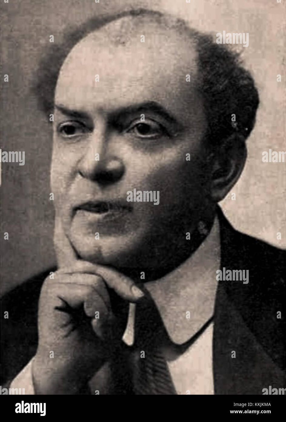 Liciu, Almanahul Minervei from 1913 is a Romanian almanac offering ...