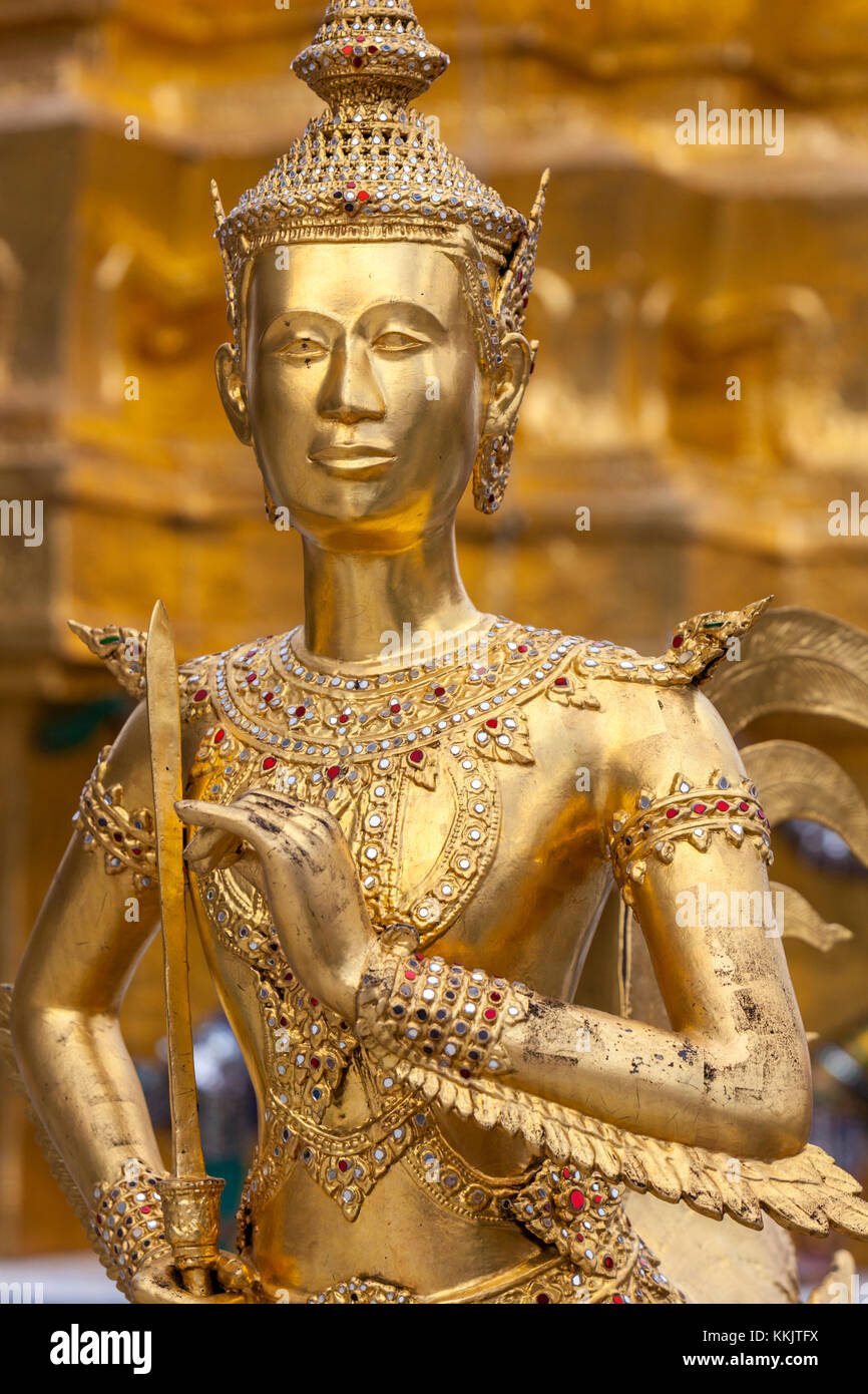 Mythical bird statue hi-res stock photography and images - Alamy