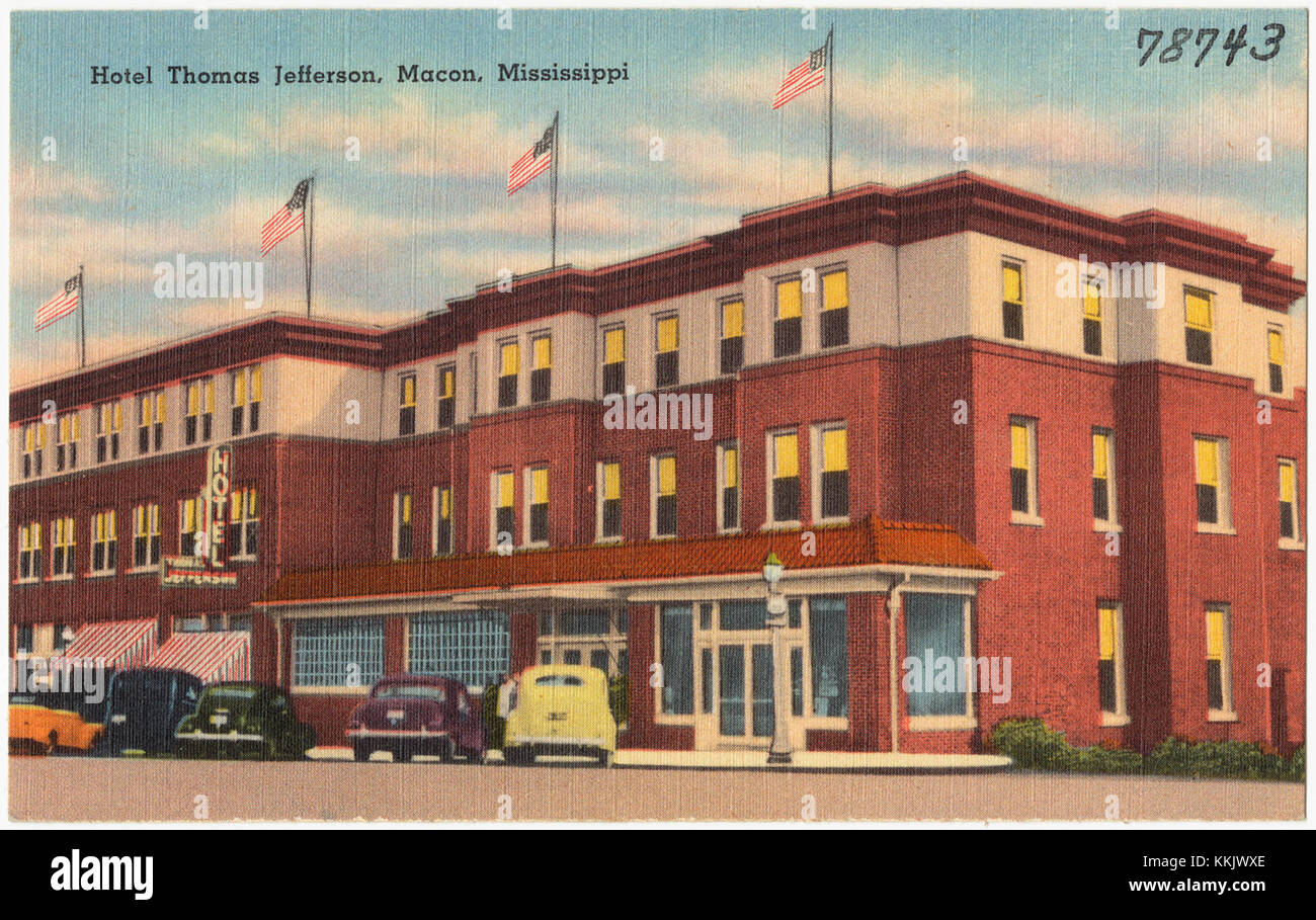 Hotel Thomas Jefferson in Macon, Mississippi is a historic building ...