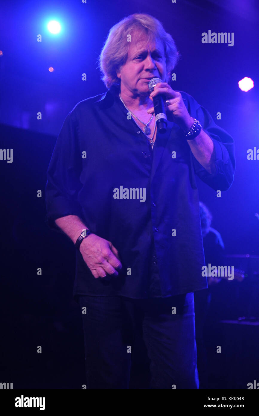 Eddie money 3 hi-res stock photography and images - Alamy