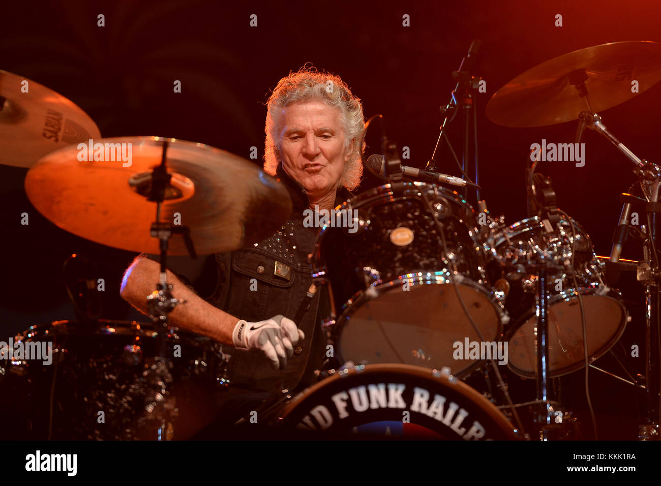 MIAMI , FL - DECEMBER 19: Mel Schacher, Max Carl, and Bruce Kulick of ...