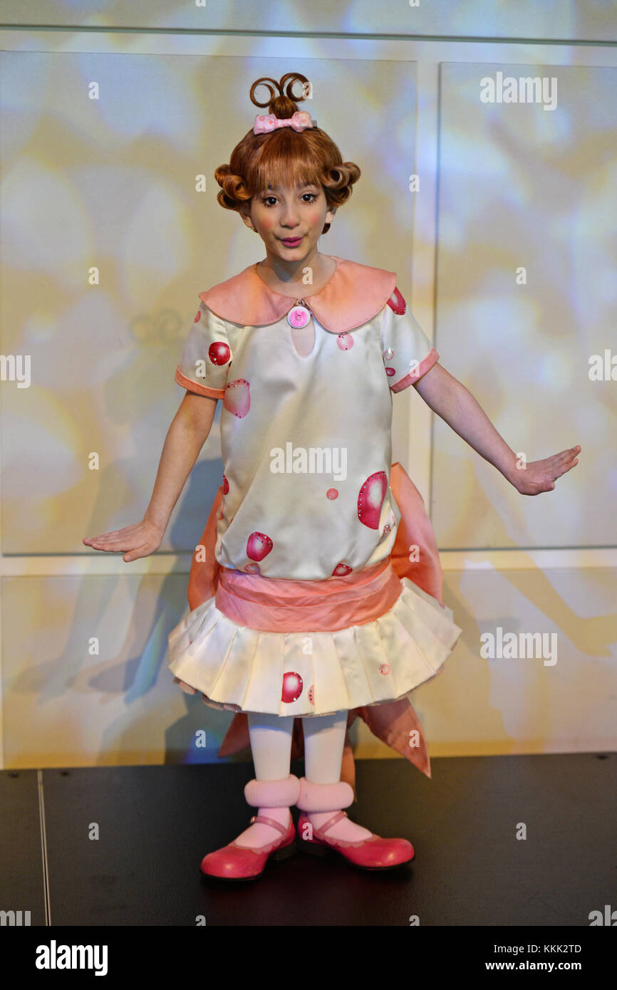 FORT LAUDERDALE,FL - DECEMBER 16: Brooke Lynn Boyd attends The Grinch ...
