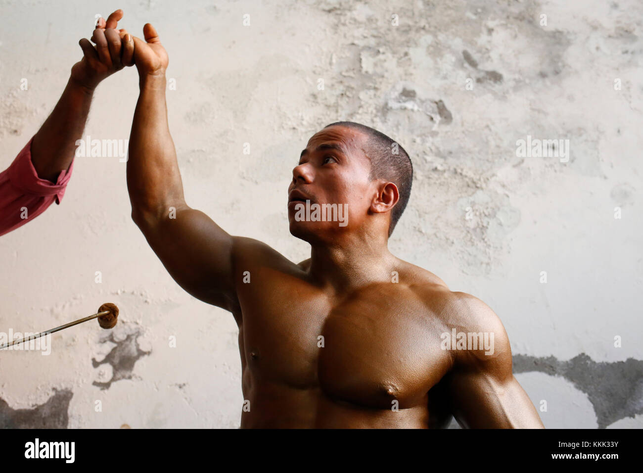 Dhaka, Bangladesh. 30th Nov, 2017. A Bangladeshi bodybuilding ...