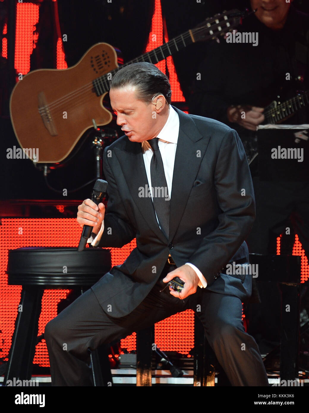 MIAMI, FL - DECEMBER 10: Singer Luis Miguel performs during a concert ...