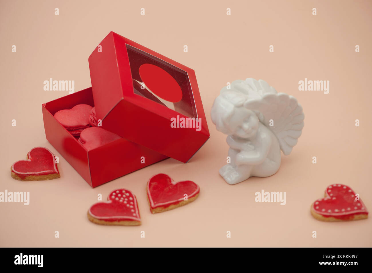 Angel shaped cookies hi-res stock photography and images - Alamy