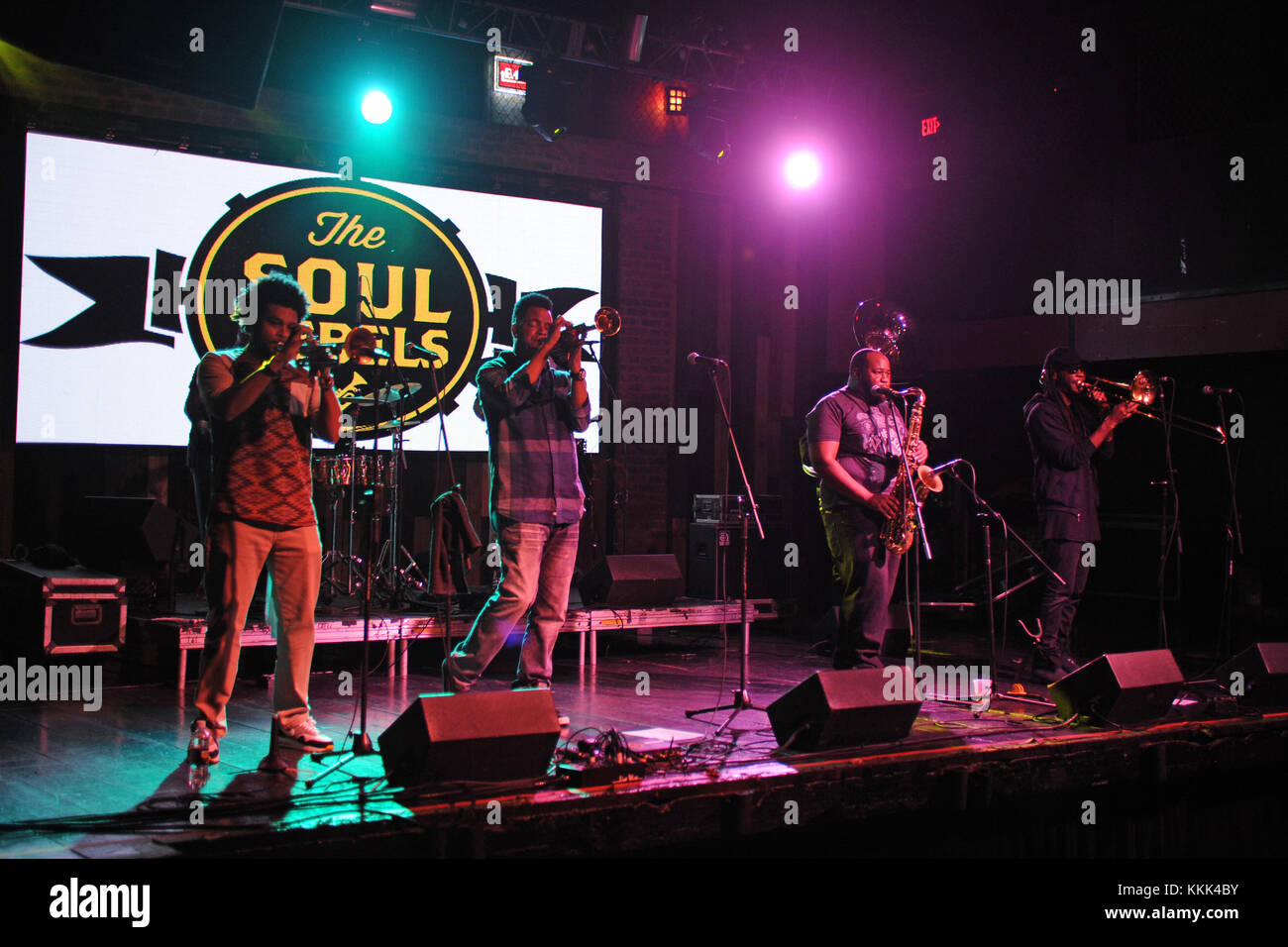 Fort edward revolution hi-res stock photography and images - Alamy